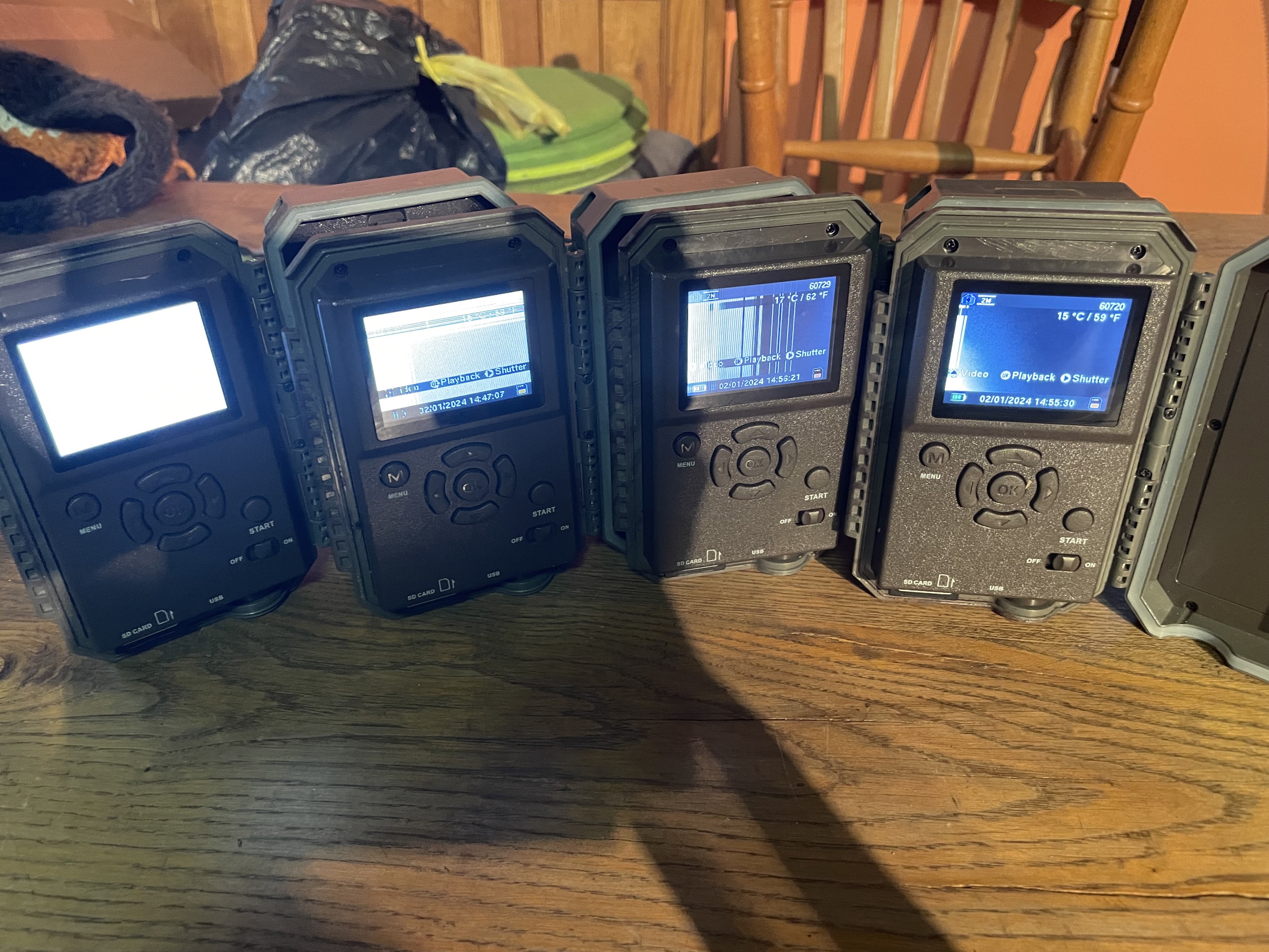 The camera screen has stripes/lines-GardePro Help Center