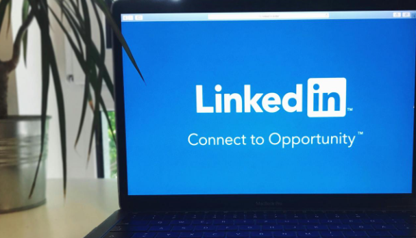 Mastering LinkedIn in 2024: Essential Strategies for LinkedIn Profile ...